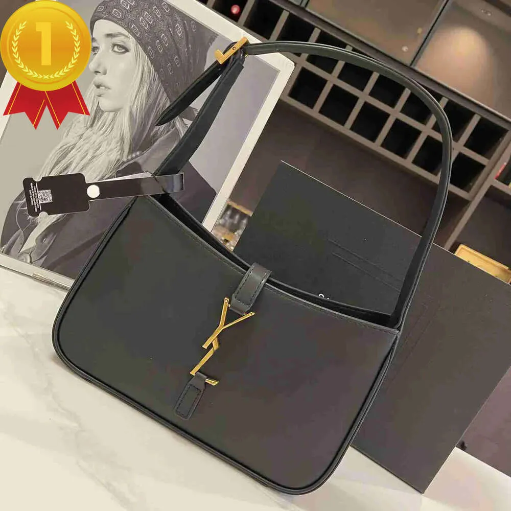 Leather Hobo Totes: Trendy 2024 Handbags For Women Designer Underarm ...