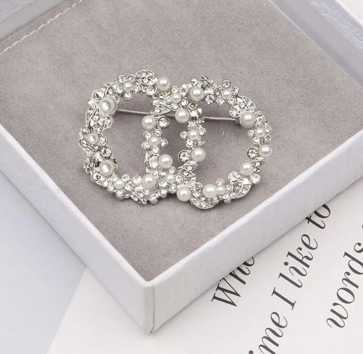 Elegant Women's Brooches Decorative Initial Letter Pins With Sparkling ...