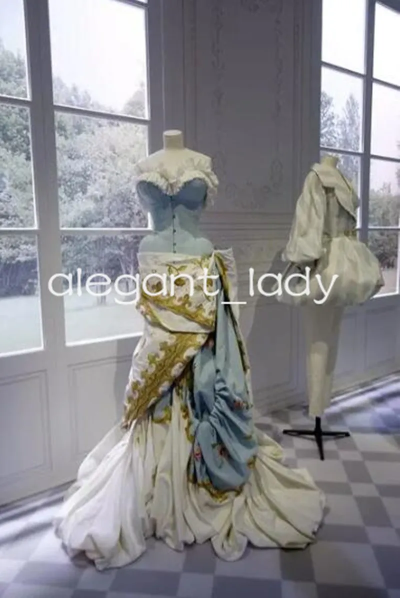 DHgate.com:Enchanting Blue Victorian Prom Gown: Sweetheart Pleated Lace ...