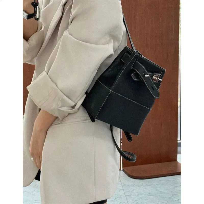 Trendy Women's Backpack Purse: Fashion Streetwear Schoolbag - Shop Now ...