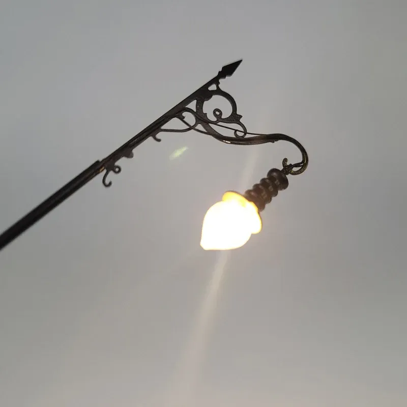 1:87 HO Scale Model Warm White LED Street Lamp Park Light w/ Battery ...