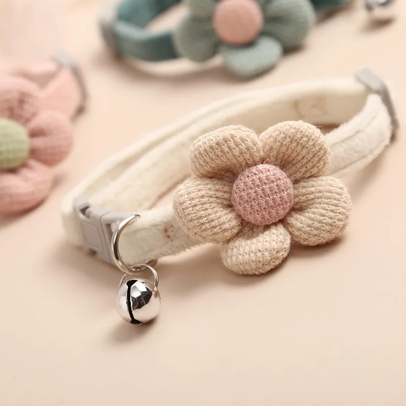 2024Adjustable Cat Collar with Cute Flower Bell, Soft Polyester ...