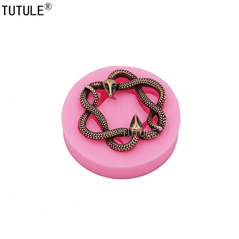 Flexible Silicone Snake Mold: Food Safe, Durable, For Cake Decorating ...