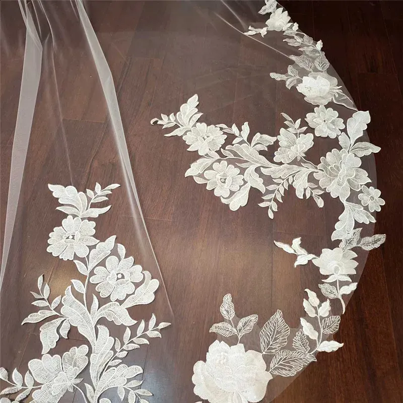 Elegant 3 Meter Floral Lace Wedding Veil with Comb - Bridal Headpiece ...