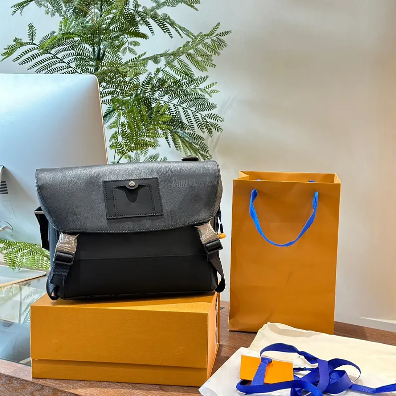 Messenger Bag For Men, Luxury Square Designer Crossbody Bag With Double ...