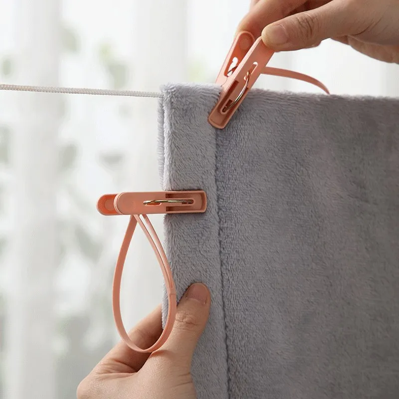 Clothes Hangers with Clips for Pants, Versatile Plastic Laundry Clips ...