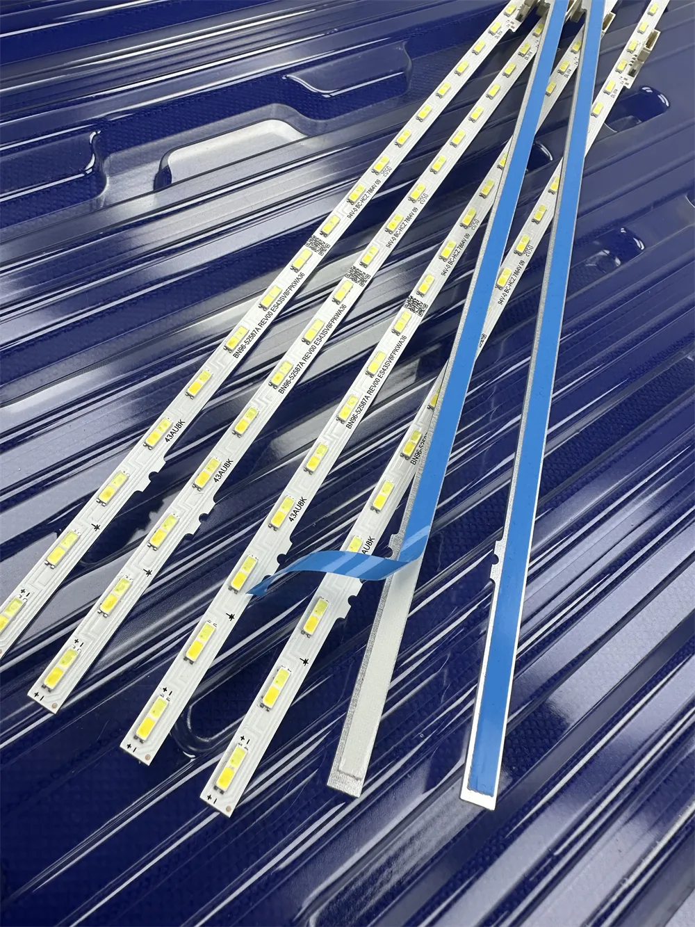 DHgate.com:Samsung 43 UE43AU8000 TV Backlight LED Strip 36 LM41-01040A BN96-52587A:Lights & Lighting