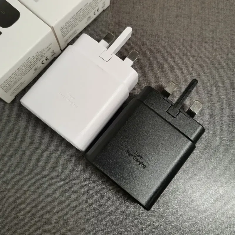 45W PD fast charging power banks with Type C Cable for GALAXY S20/S21 ...