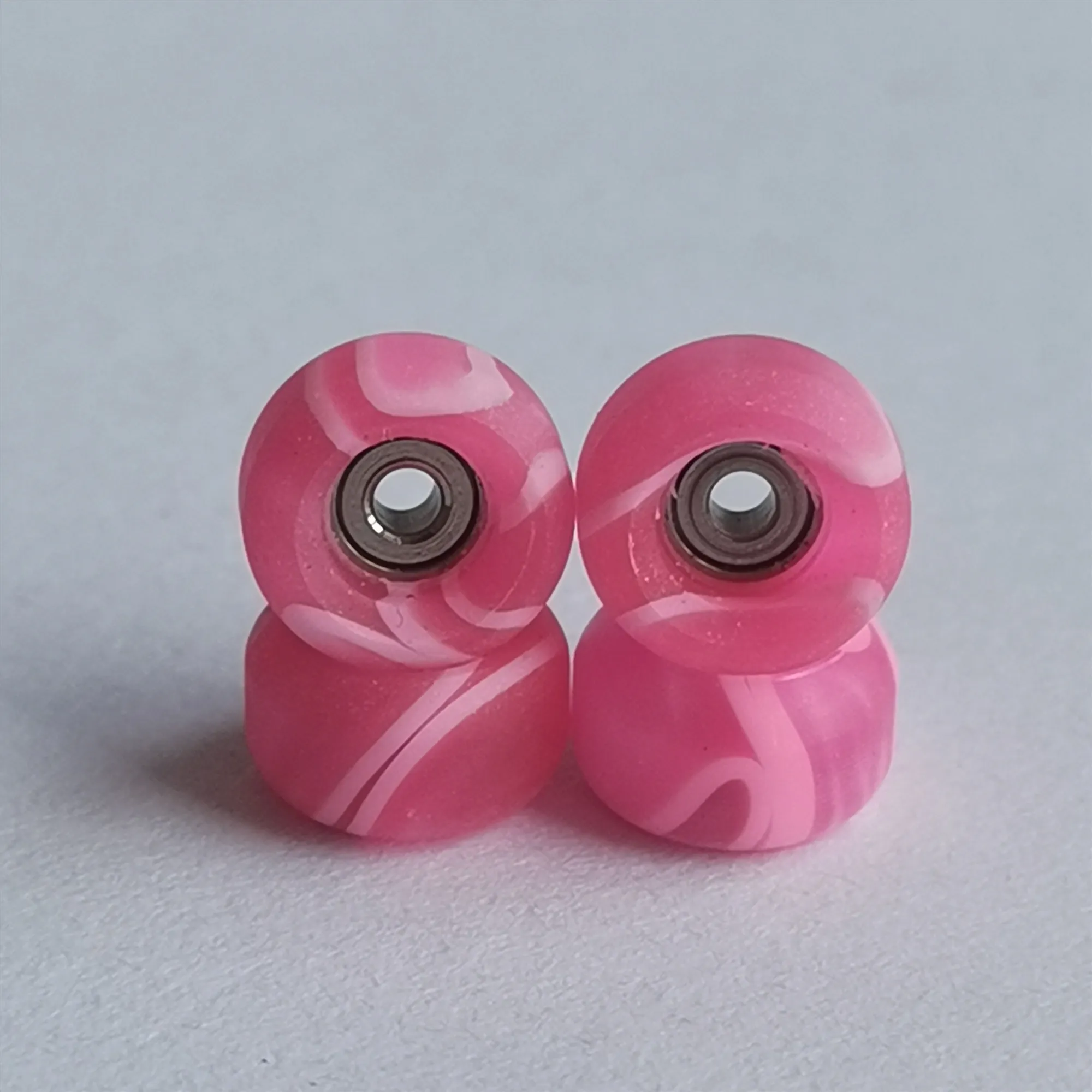 Professional CNC-Made Finger skate wheels in Swirl Color