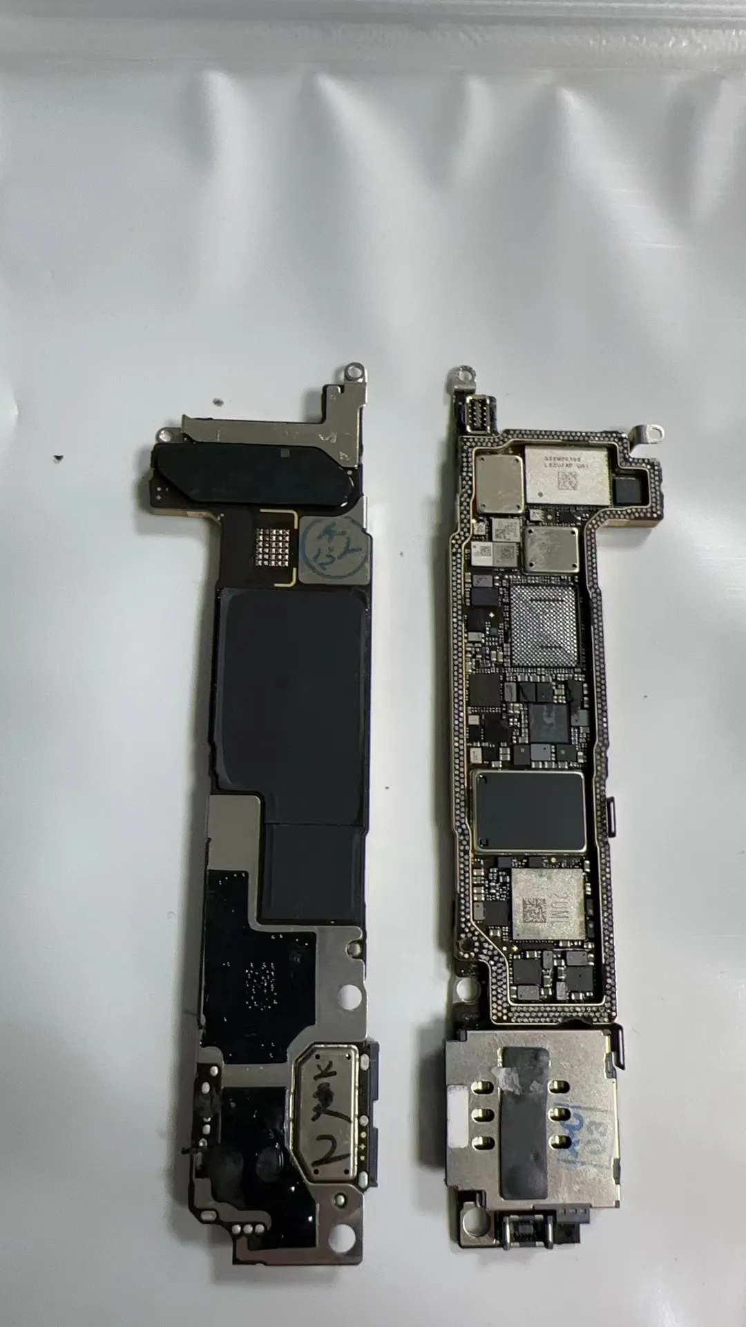IPhone 13 Pro Max Motherboard CNC Cut, 4G/5G Logic... From Homepro3 ...