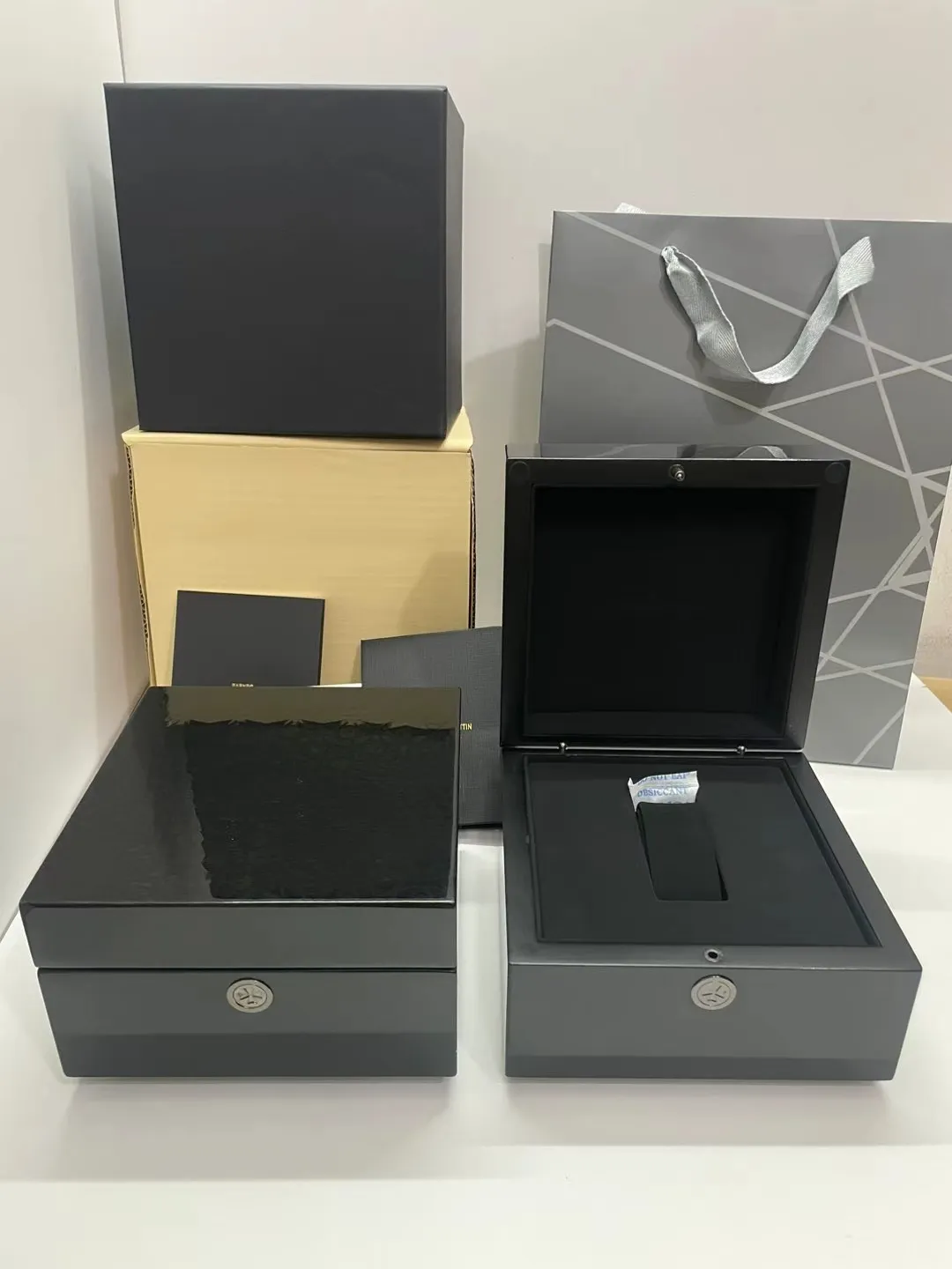 Top Quality Vc Boxes Ppity Watch Original Box Accessories Wholesale ...