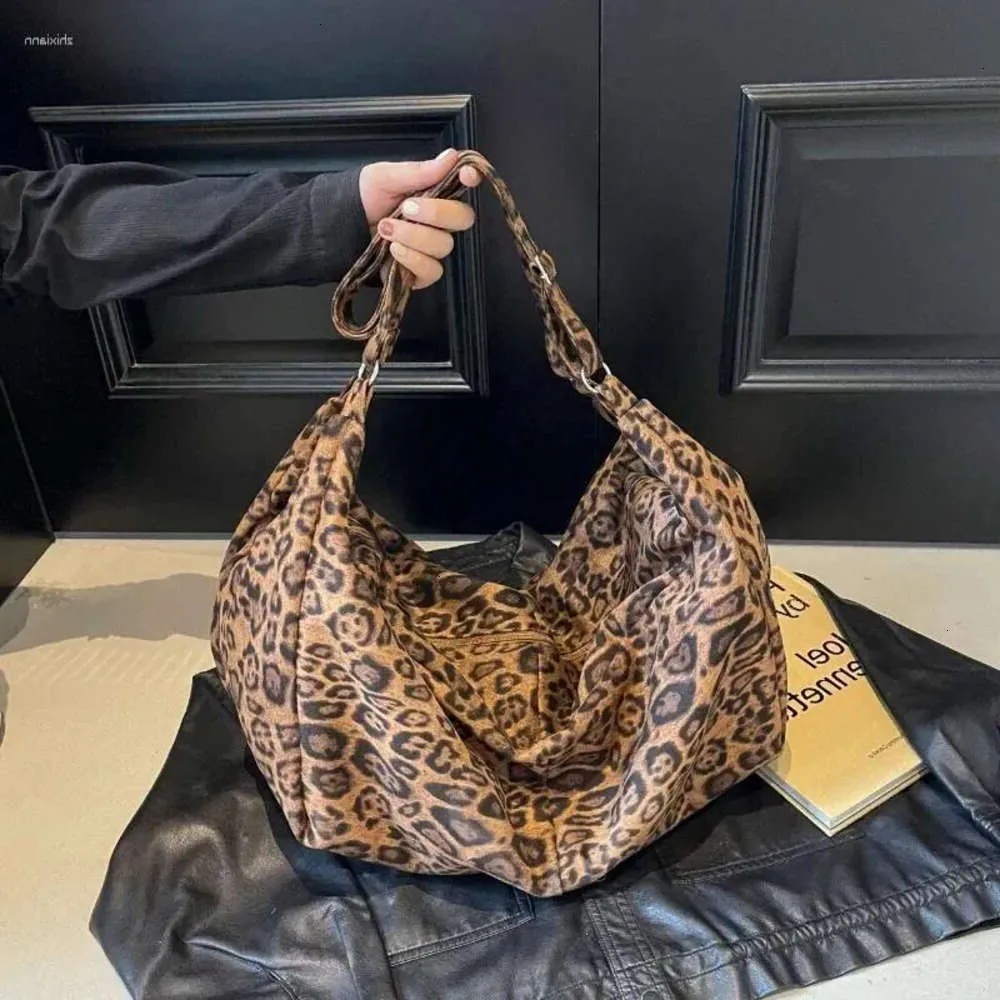 Leopard Print Women's Hobo Bag - High Capacity, Versatile & Comfortable ...