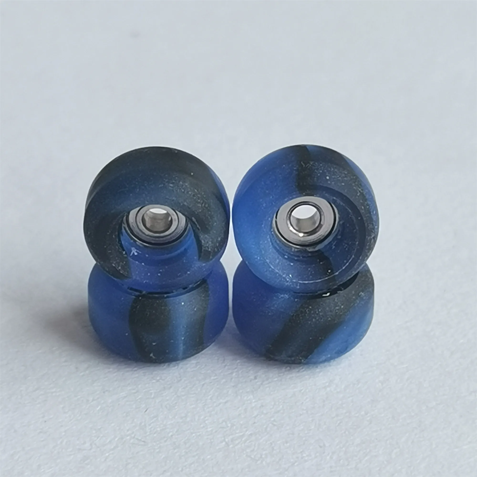 Professional CNC-Made Finger skate wheels in Swirl Color