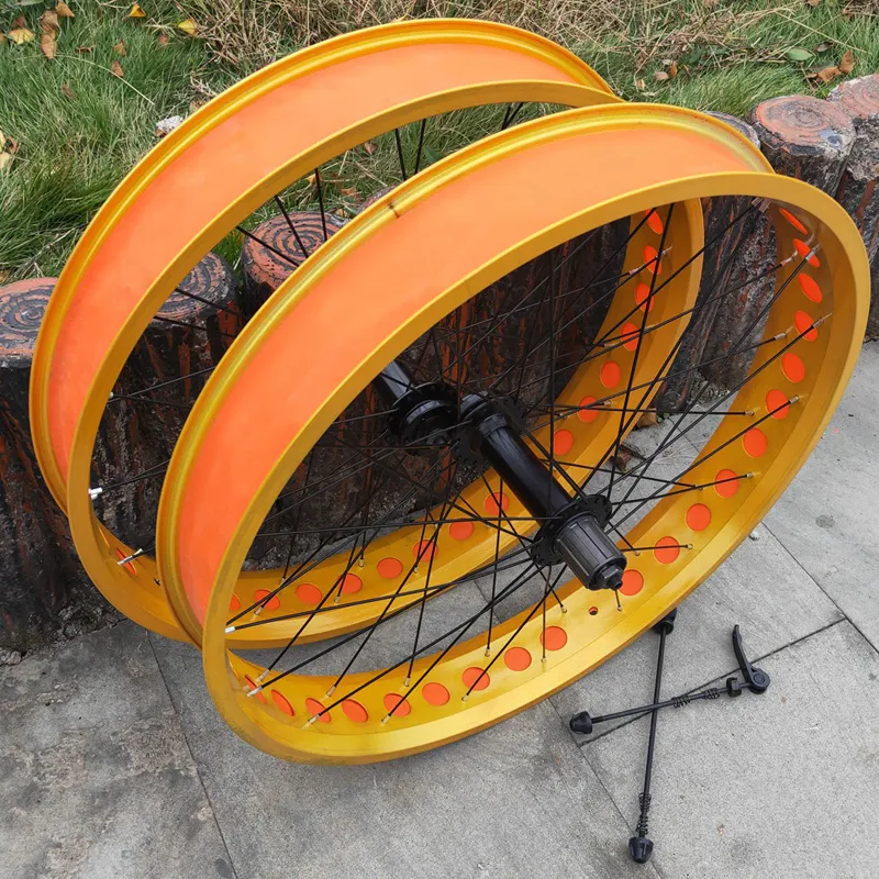Kalosse Aluminum Alloy 26x4.0 Inches Snow Bicycle Wheel, 135/190mm 4.0 ...
