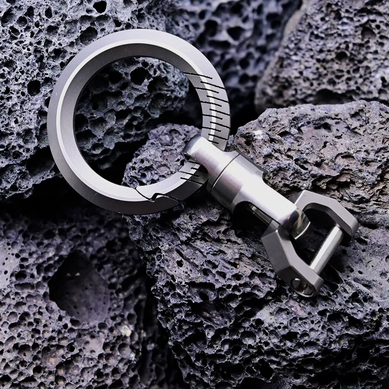 DHgate.com:Titanium Mens Keychain Super Lightweight Luxury Car Keyring ...