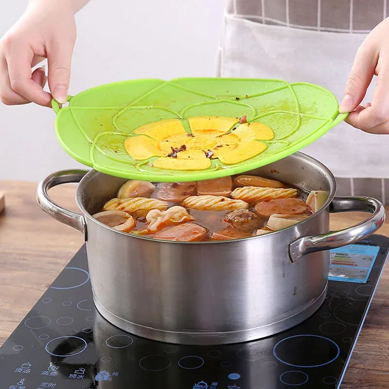 Silicone Pot Lid & Spill Stopper: Universal Cookware Cover - Premium ...