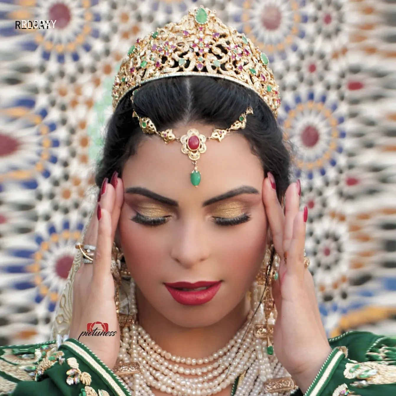 Elegant Gold Plated Arabian Hair Jewelry with Rhinestones - Perfect for ...