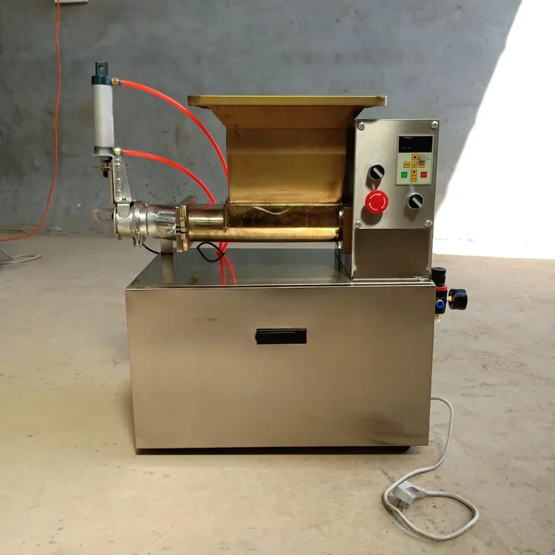Small Bakery Volumetric Dough Divider Machine Wholesale 5 350g Dough ...