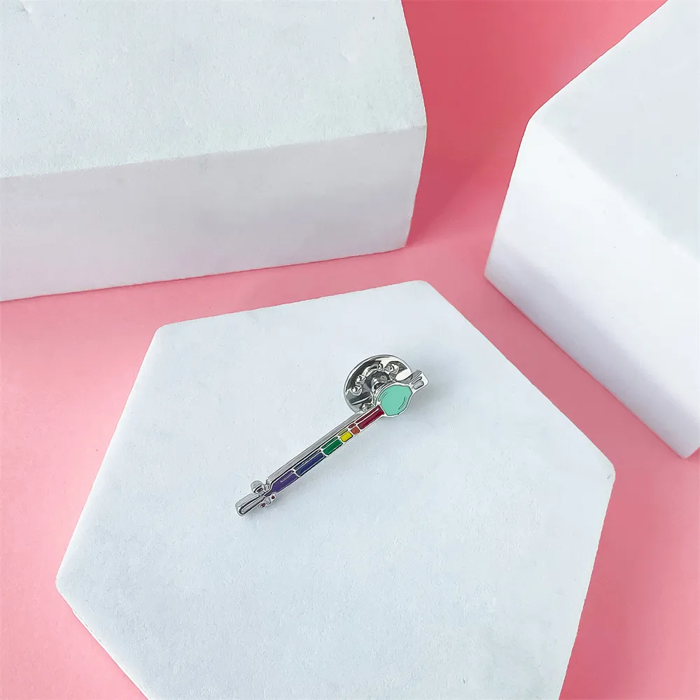 Lapel Brooch: Science Column Chromatography Enamel Pin Chemistry Gifts ...