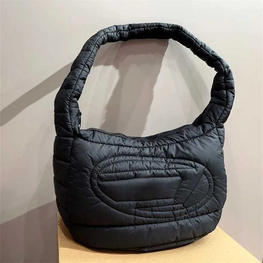 Designer Feather D Letter Underarm Tote Bag Black Padded Shoulder Bag ...