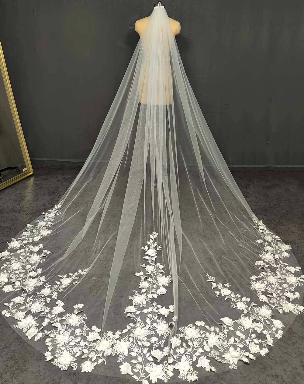 Cathedral Wedding Veil with 3D Lace Flower Single Lace Bridal Veil with ...