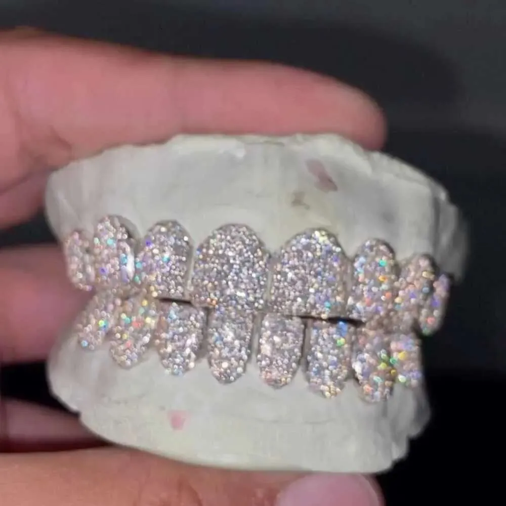 Diamond Grillz Teeth: Gold Plated Top & Bottom Grillz... From Daisy ...