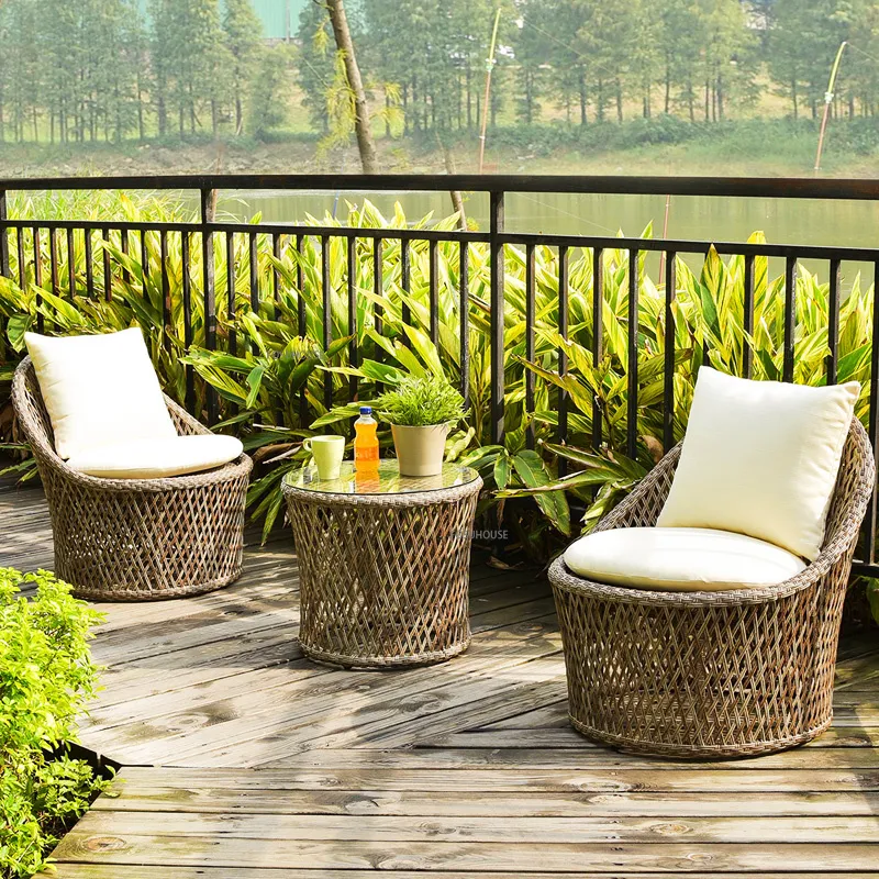 Small table and chairs balcony store