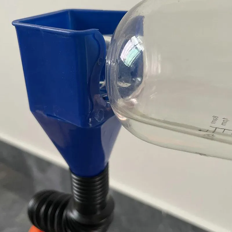 Foldable Fueling Funnel, Multipurpose Car Engine Oil Funnel Tool in ...