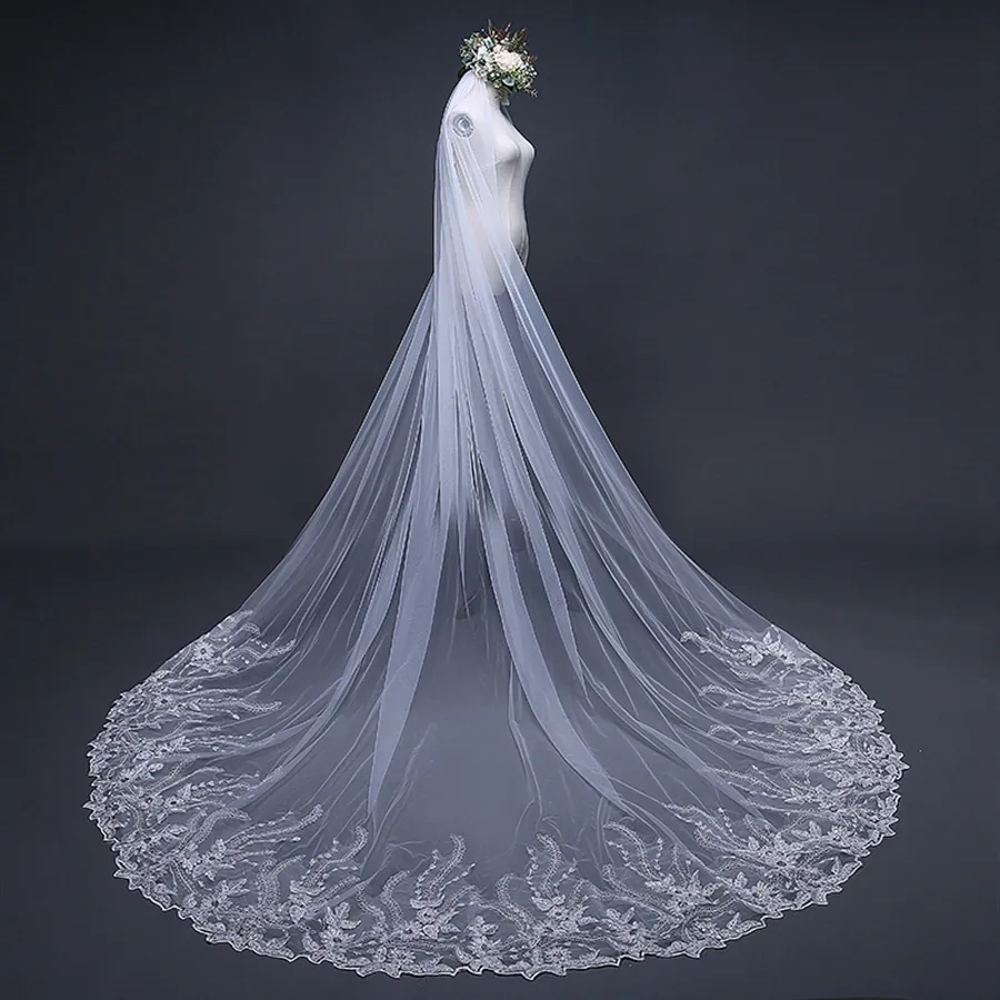 DHgate.com:White Cathedral Wedding Veil with Lace Appliques 33 Meters ...