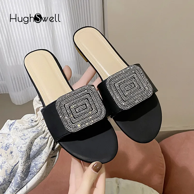 Sparkling Elegance: Women's Rhinestone Slide Slippers for Breezy Summer ...