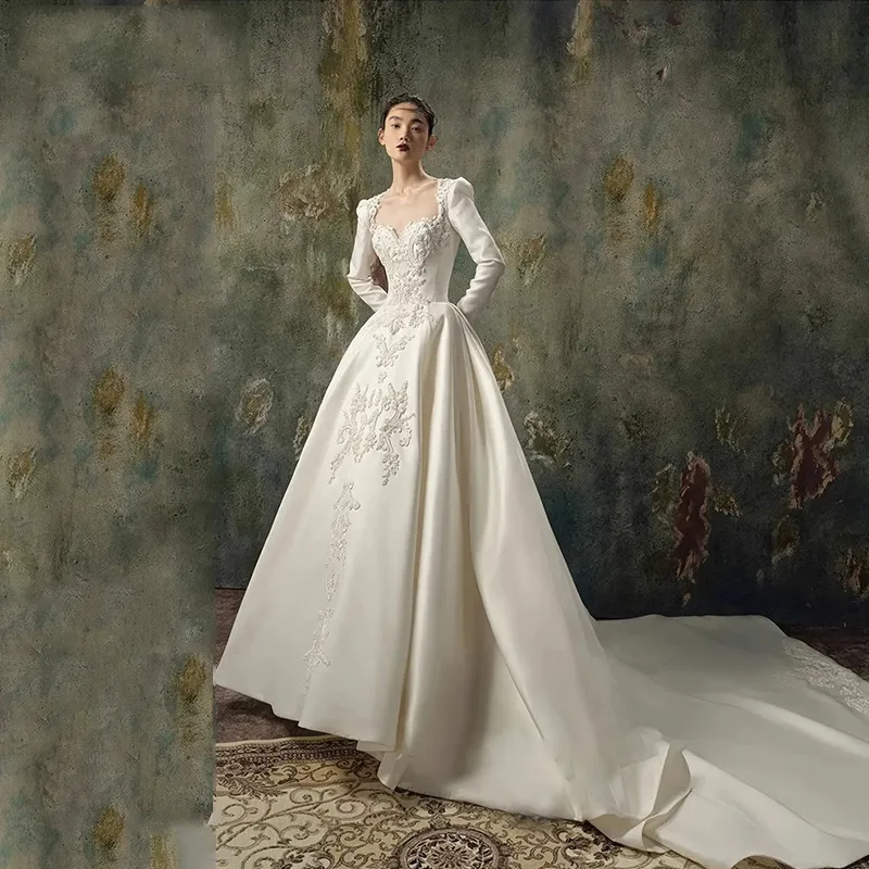 DHgate.com:Luxurious French Satin Trailing Bridal Gown for Weddings ...
