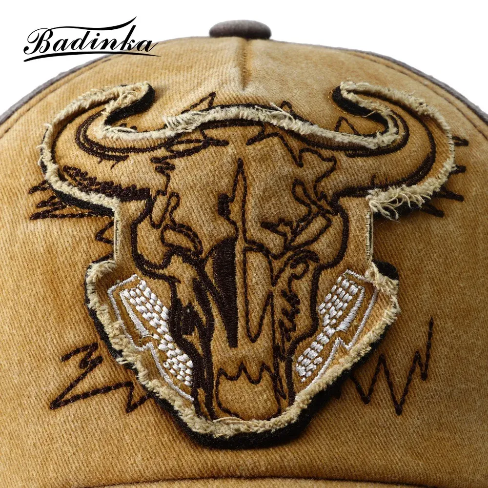 2024 Designer Retro Bull Embroidered Baseball Caps for Men & Women ...