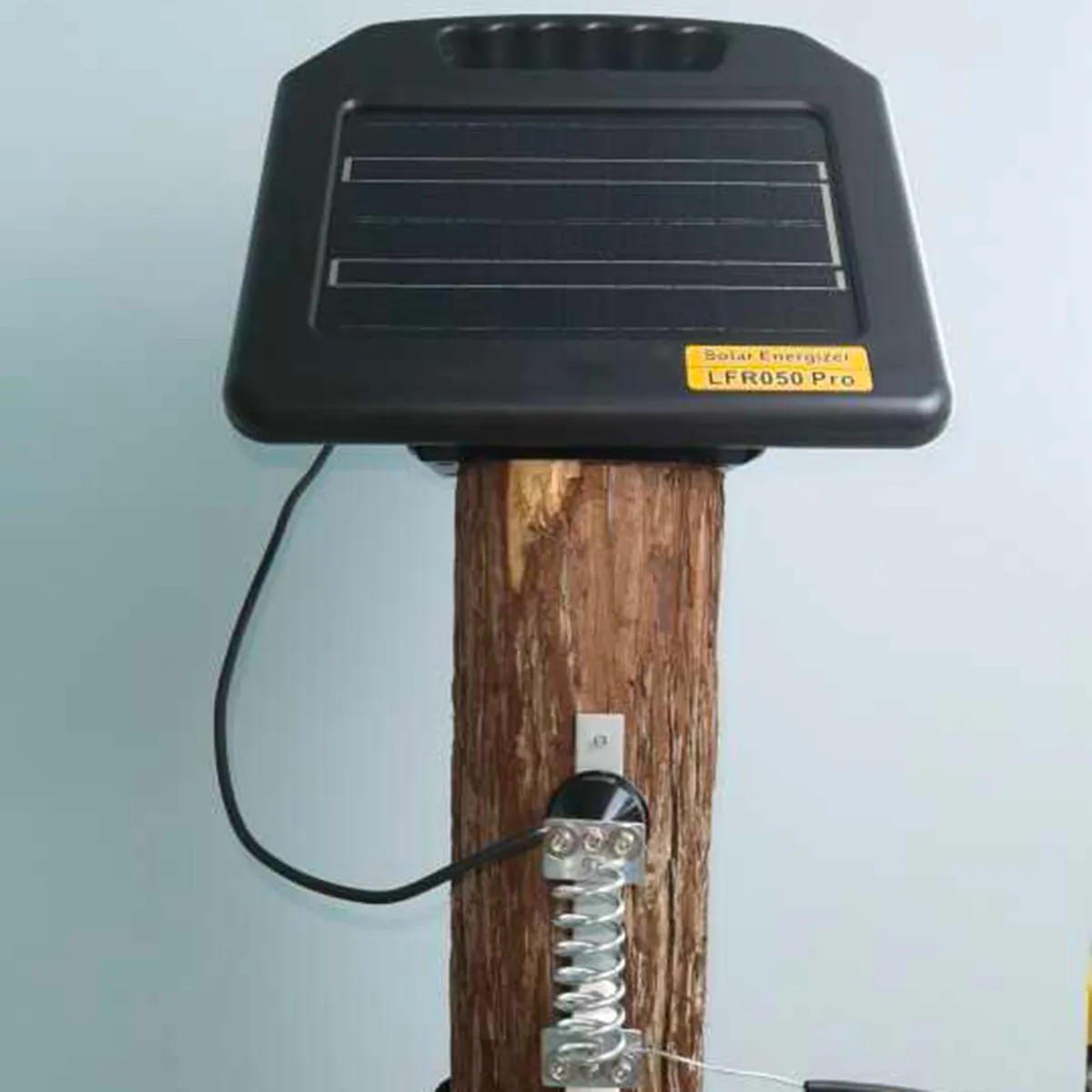 High Voltage 48KM Electric Solar fence builders near me Energizer with ...