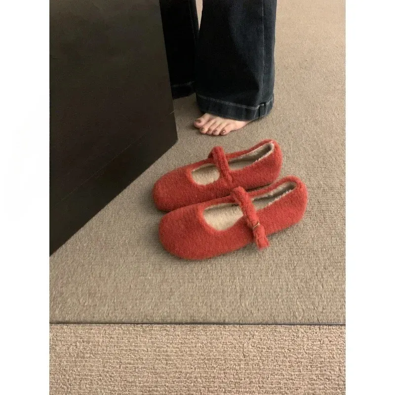 Warm Wool Round Toe Ballet Flats: Plush Comfort, Stylish Loafers. Shop ...