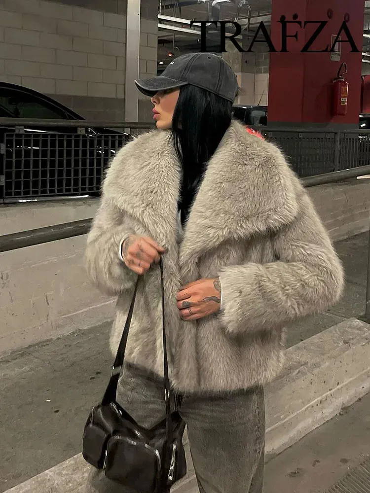 Winter Fashion Fluffy Fur Cropped Fur Coat For Women Street Warm With ...