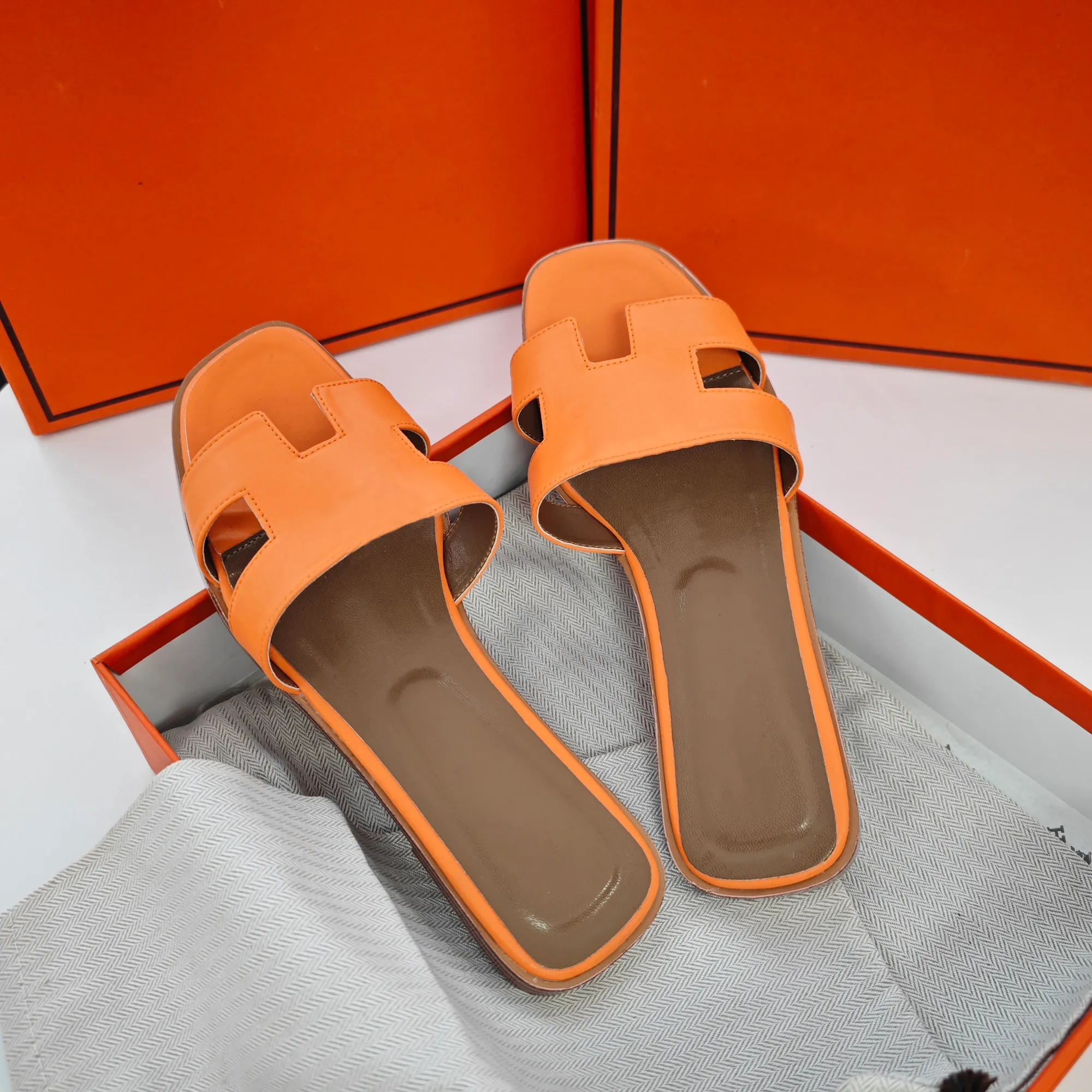 Designer Leather Slides With Cartoon Big Head And Flat Heel For Women ...