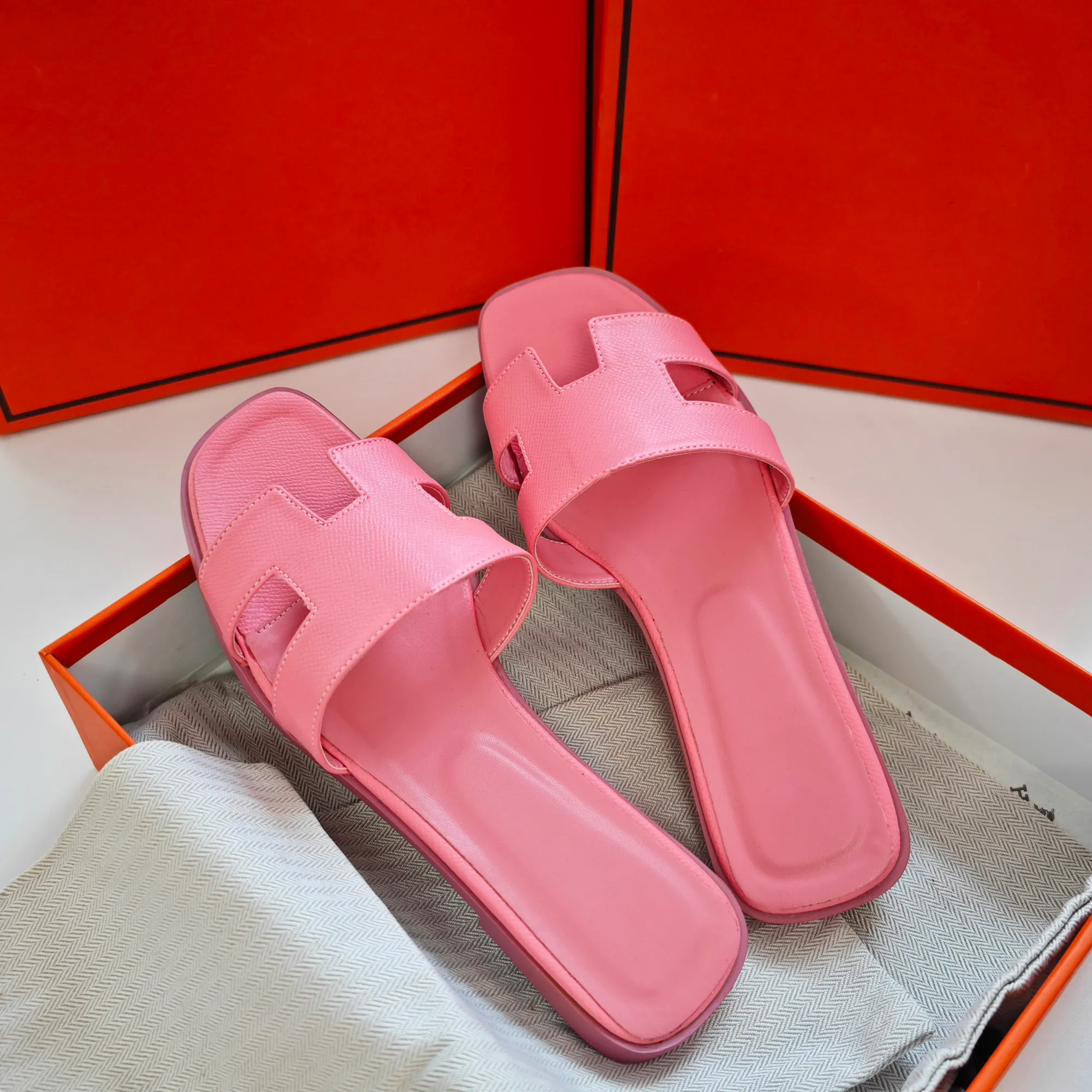 Designer Leather Slides With Cartoon Big Head And Flat Heel For Women Summer Fashion Mens ...