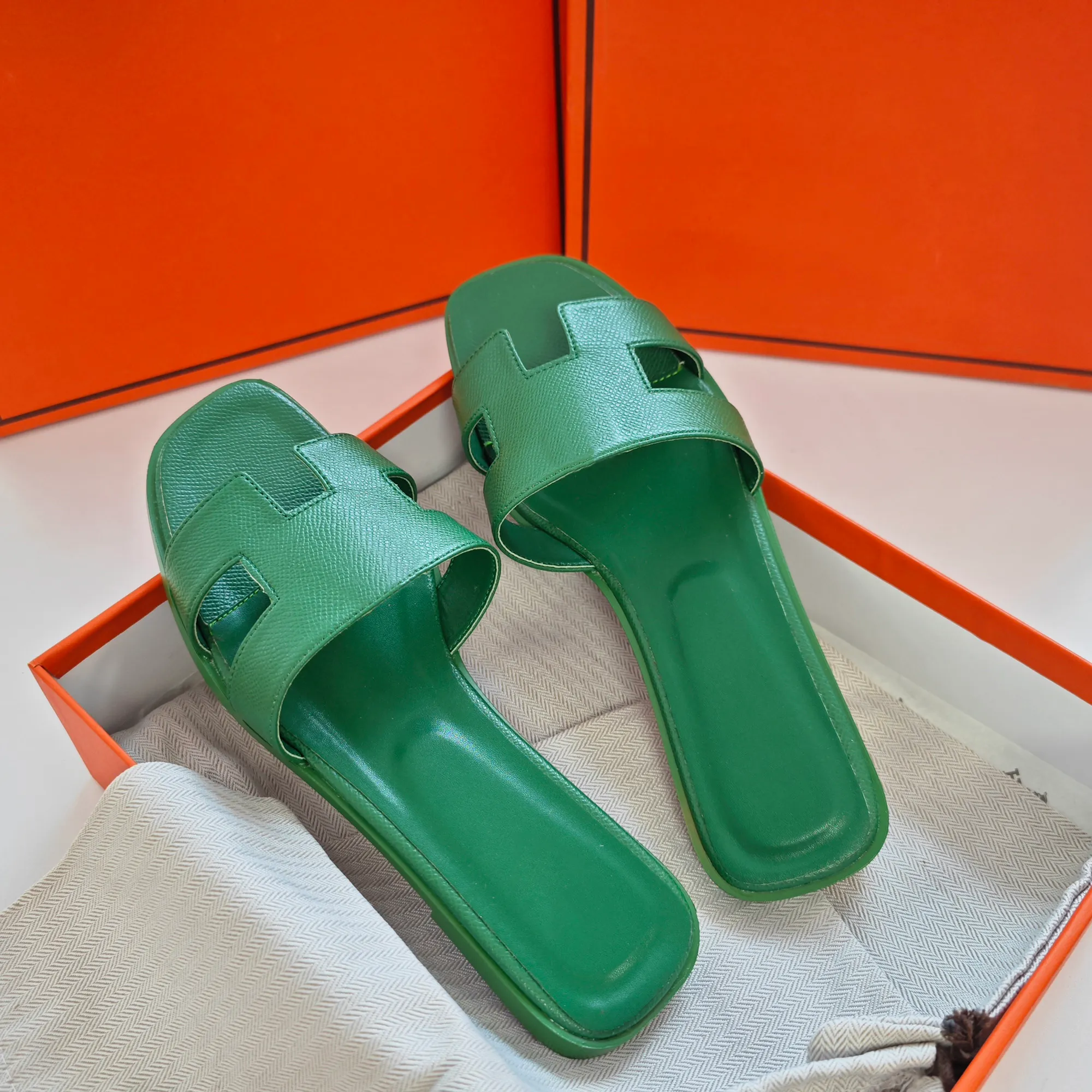 Designer Leather Slides With Cartoon Big Head And Flat Heel For Women Summer Fashion Mens ...