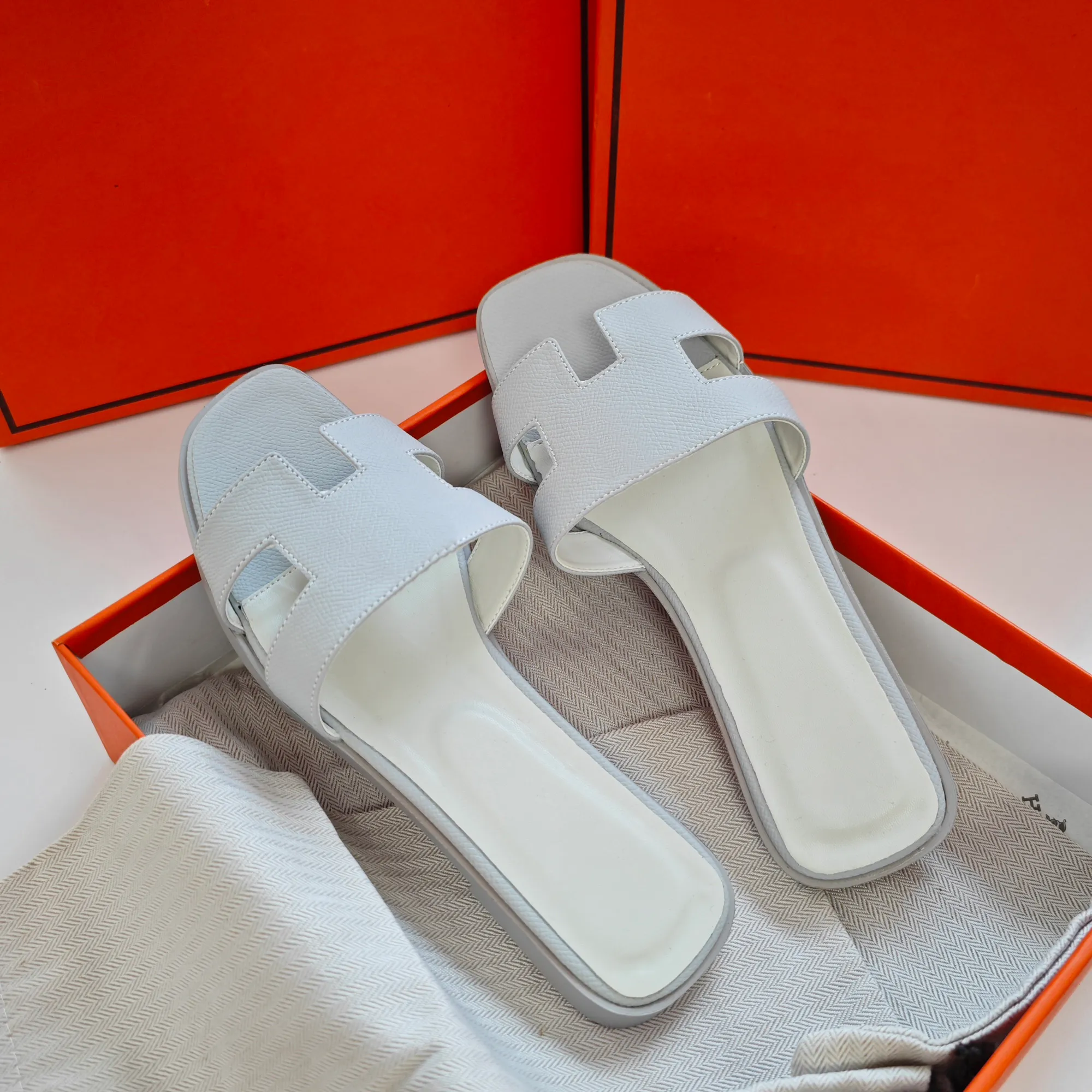 Designer Leather Slides With Cartoon Big Head And Flat Heel For Women Summer Fashion Mens ...