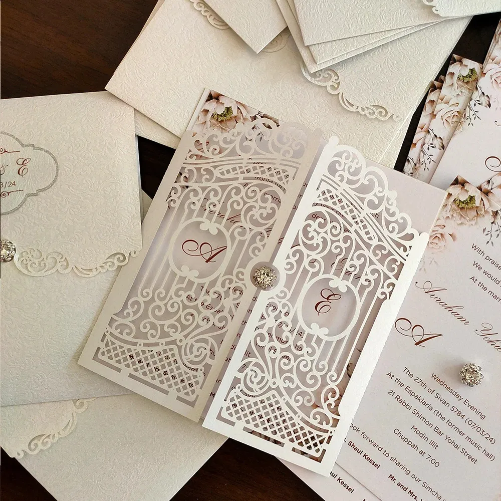High End Customized Wedding Invitation Card, White Textured Paper With ...