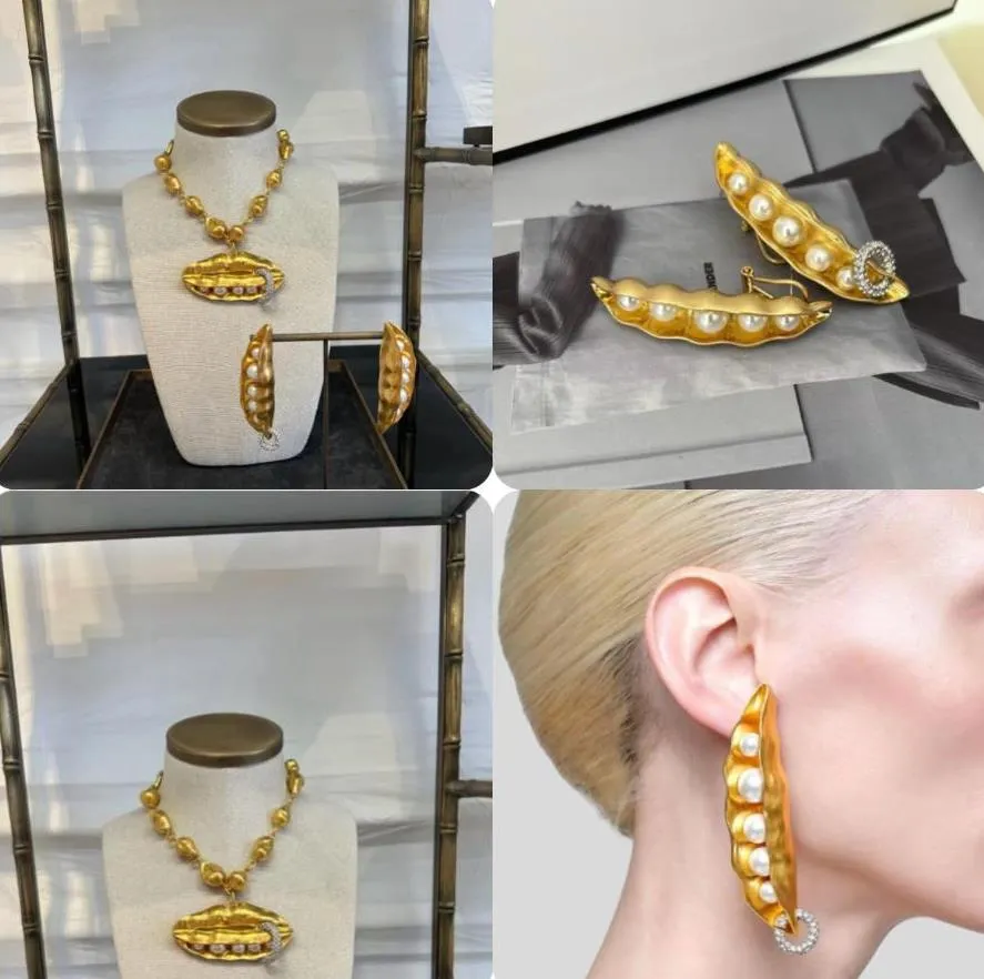 Gold Bean Pods Inspired Lip Pendant Necklace & Earring Set - Shop Now ...