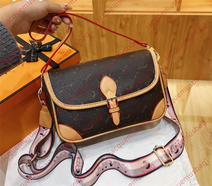DHgate.com:Diane 2024 Leather Underarm Tote Bag | Luxury Armpit Hobo ...