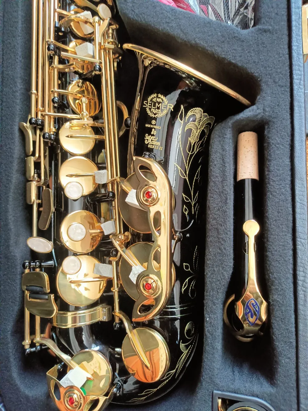 DHgate.com:Professional Eb Alto Saxophone with Accessories for Adults ...