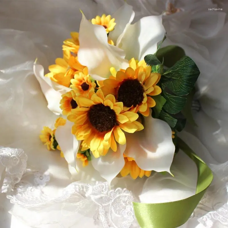 Lilly And Sunflower Wedding Flowers