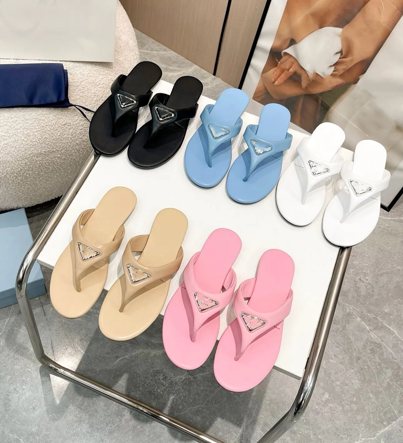 Bulk Versatile Designer Flip Flop Platform Thong Sandals For Women Flat ...