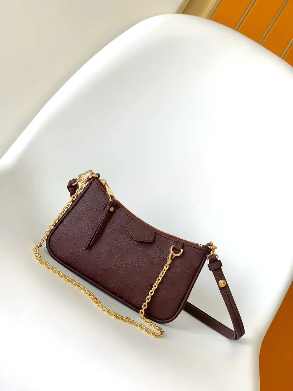 Mini Chain Crossbody Bag: Fashionable Small Shoulder Bag With Short ...