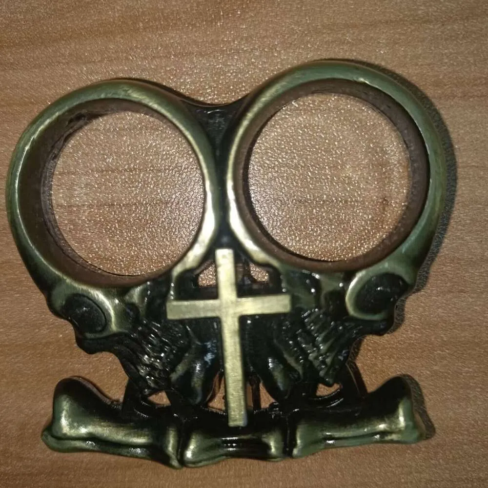 Heavy Duty Iron Fist Paperweight - Durable Knuckleduster Style ...
