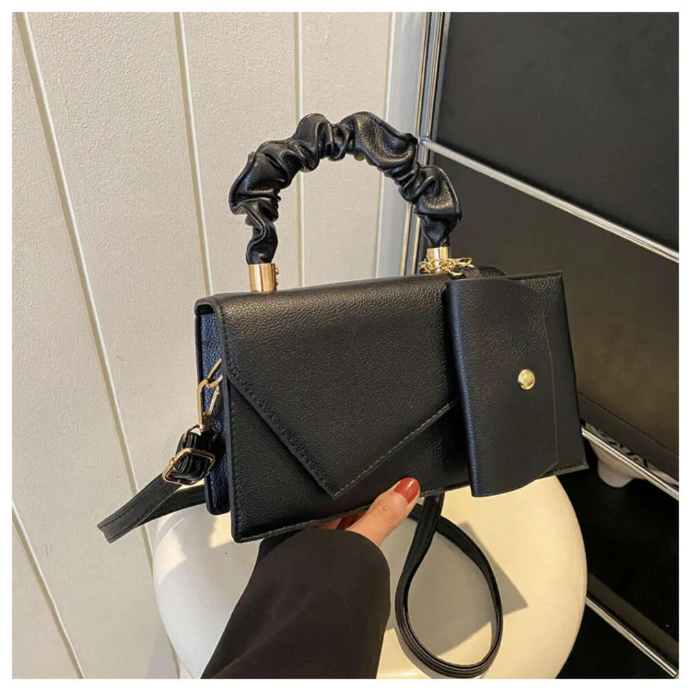 Multi-Functional Travel Bag for Women: Stylish & Versatile Crossbody ...