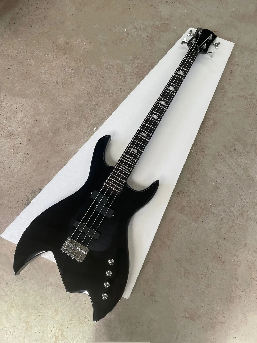 Electric Bass Guitar 4 Strings With Chrome Hardware And Rosewood ...
