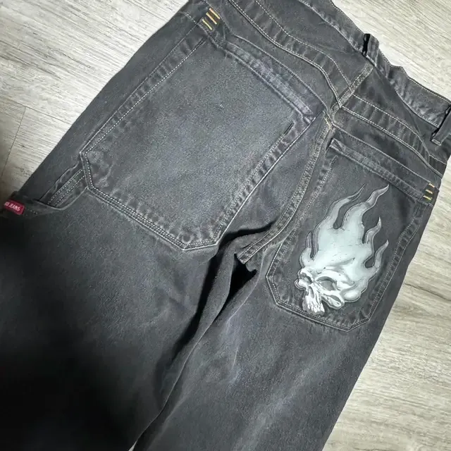 DHgate.com:Y2K JNCO Jeans Mens Harajuku Gothic Punk Baggy DHgate.com:Y2K JNCO Jeans Mens Harajuku Gothic Punk Baggy